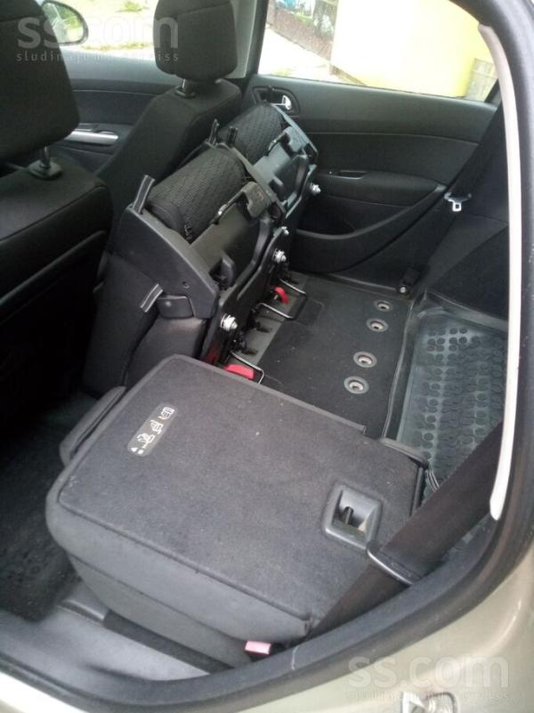 Pelēks Peugeot 308 2008 Rīga, ar dzinēja tilpumu 1.60 L un nobraukumu 324 tūkst. km par 2250 €, foto 4 vietnē AUTOMOTO.COM.LV