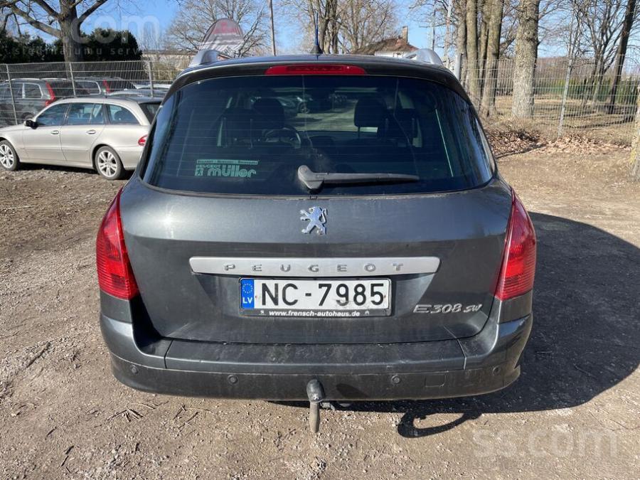 Grey Peugeot 308 2008 in Riga, with an engine capacity of 1.60 L and mileage of 260 thousand km for 1990 €, photo 5 on AUTOMOTO.COM.LV