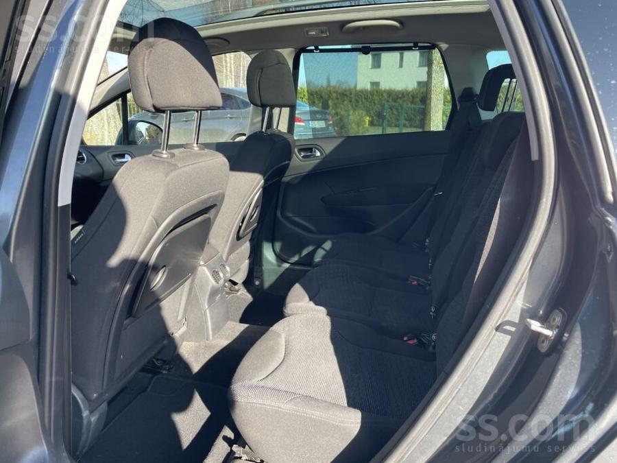 Grey Peugeot 308 2008 in Riga, with an engine capacity of 1.60 L and mileage of 260 thousand km for 1990 €, photo 13 on AUTOMOTO.COM.LV
