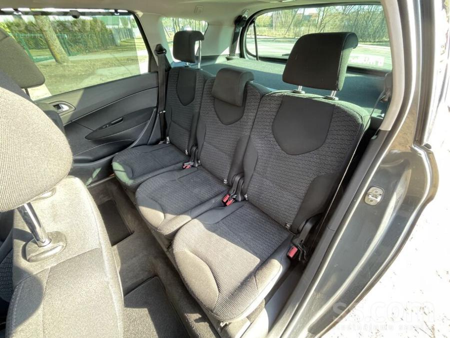 Grey Peugeot 308 2008 in Riga, with an engine capacity of 1.60 L and mileage of 260 thousand km for 1990 €, photo 16 on AUTOMOTO.COM.LV