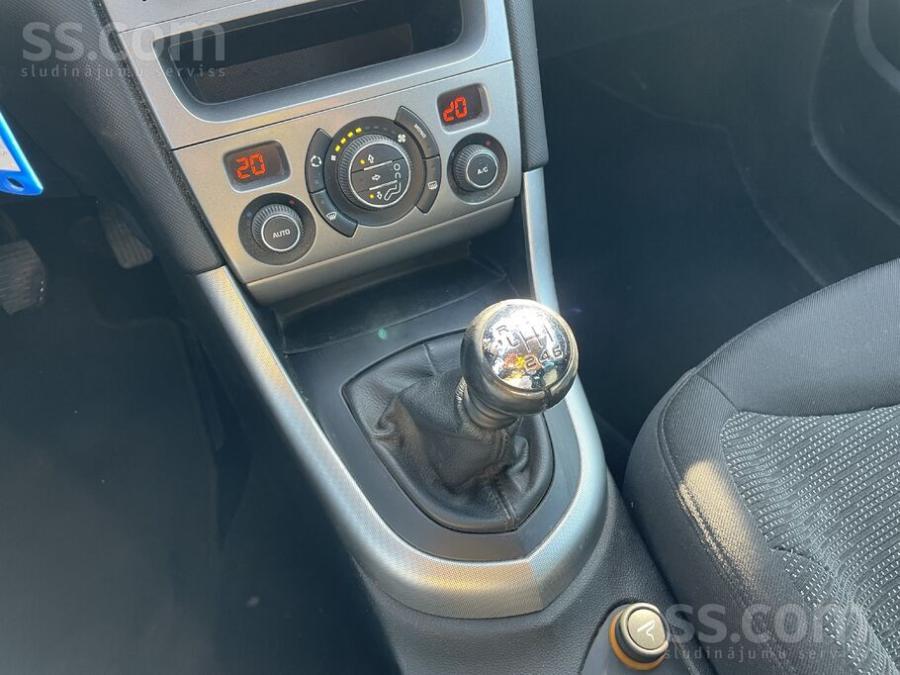 Grey Peugeot 308 2008 in Riga, with an engine capacity of 1.60 L and mileage of 260 thousand km for 1990 €, photo 30 on AUTOMOTO.COM.LV