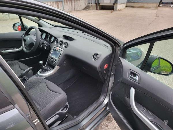 Peugeot 308 2008 Alīta vietnē Pelēks Peugeot 308 2008 Alīta, ar dzinēja tilpumu 1.60 L un nobraukumu 201 tūkst. km par 2460 €, foto 9 vietnē AUTOMOTO.COM.LV