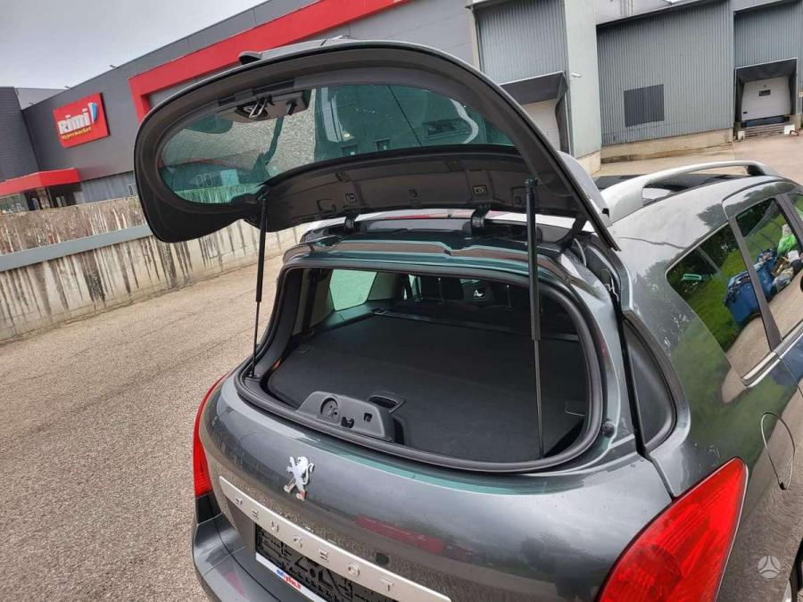 Grey Peugeot 308 2008 in Alytus, with an engine capacity of 1.60 L and mileage of 201 thousand km for 2460 €, photo 27 on AUTOMOTO.COM.LV
