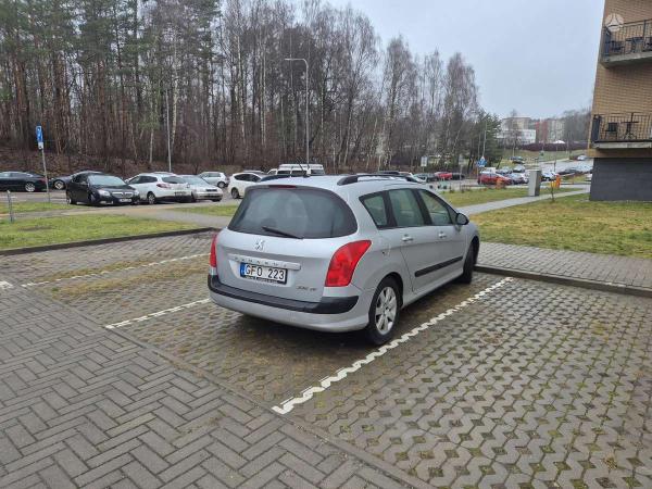 Grey Peugeot 308 2009 in Vilnius, with an engine capacity of 1.56 L and mileage of 190 thousand km for 2000 €, photo 5 on AUTOMOTO.COM.LV