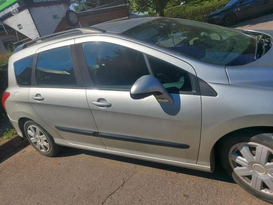 Pelēks Peugeot 308 2009 Panevēža, ar dzinēja tilpumu 1.60 L un nobraukumu 334 tūkst. km par 1150 €, foto 12 vietnē AUTOMOTO.COM.LV
