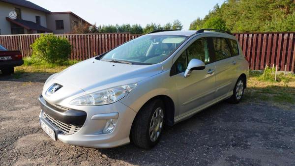 Grey Peugeot 308 2010 in Vilnius, with an engine capacity of 1.56 L and mileage of 409 thousand km for 1100 €, photo 1 on AUTOMOTO.COM.LV