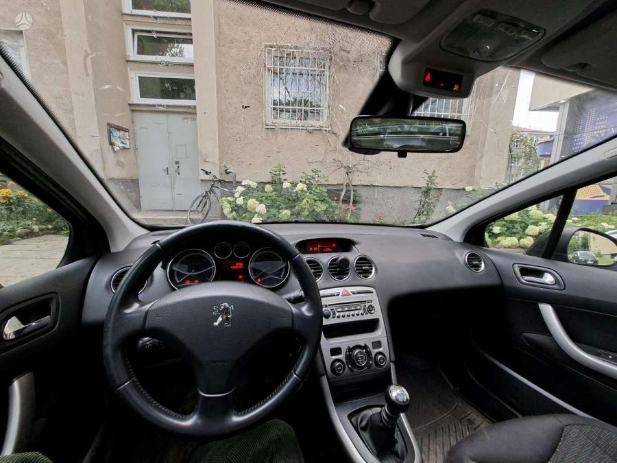 Pelēks Peugeot 308 2010 Viļņa, ar dzinēja tilpumu 1.56 L un nobraukumu 347 tūkst. km par 1200 €, foto 7 vietnē AUTOMOTO.COM.LV