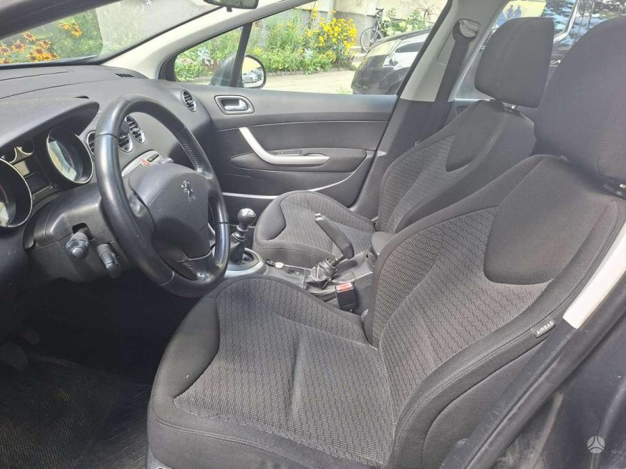 Pelēks Peugeot 308 2010 Viļņa, ar dzinēja tilpumu 1.56 L un nobraukumu 347 tūkst. km par 1200 €, foto 8 vietnē AUTOMOTO.COM.LV