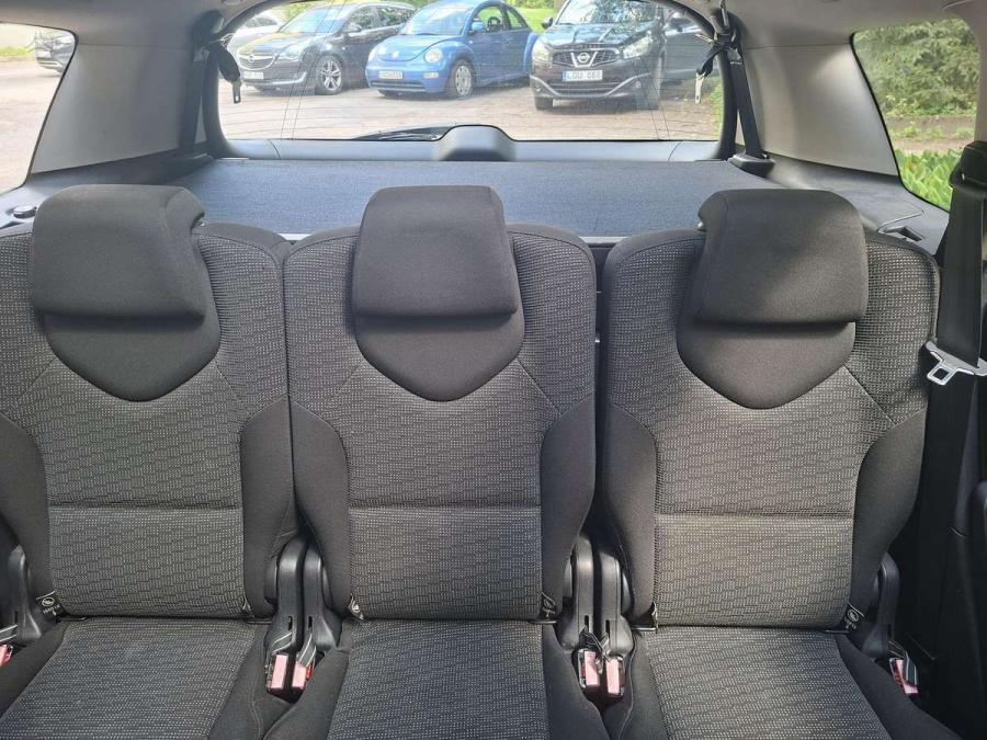 Pelēks Peugeot 308 2010 Viļņa, ar dzinēja tilpumu 1.56 L un nobraukumu 347 tūkst. km par 1200 €, foto 9 vietnē AUTOMOTO.COM.LV
