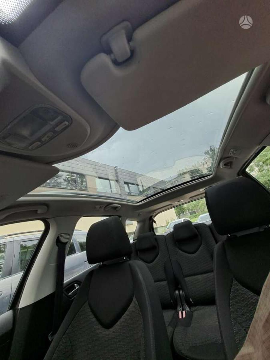 Pelēks Peugeot 308 2010 Viļņa, ar dzinēja tilpumu 1.56 L un nobraukumu 347 tūkst. km par 1200 €, foto 12 vietnē AUTOMOTO.COM.LV