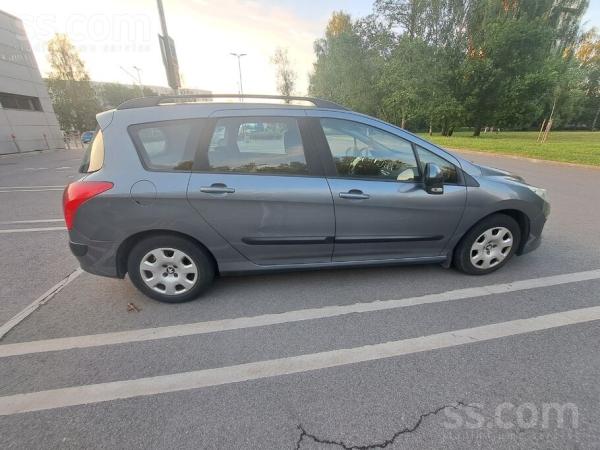 Grey Peugeot 308 2011 in Riga, with an engine capacity of 1.60 L and mileage of 256 thousand km for 1750 €, photo 2 on AUTOMOTO.COM.LV
