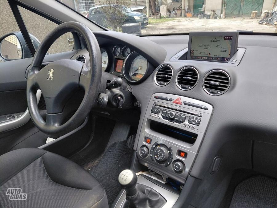 Pelēks Peugeot 308 2011 Vilkaviškis, ar dzinēja tilpumu 1.60 L un nobraukumu 210 tūkst. km par 2550 €, foto 12 vietnē AUTOMOTO.COM.LV