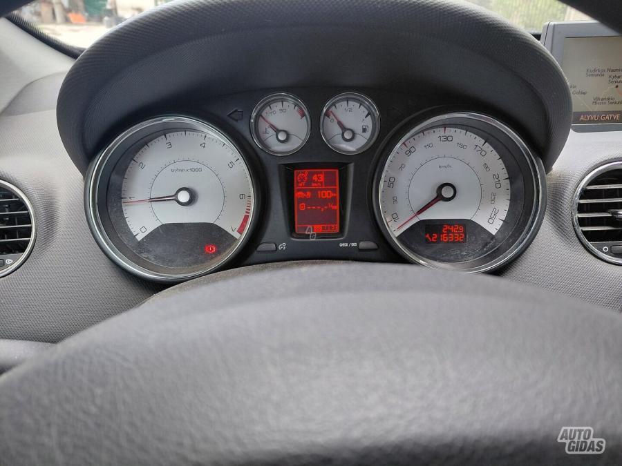 Pelēks Peugeot 308 2011 Vilkaviškis, ar dzinēja tilpumu 1.60 L un nobraukumu 210 tūkst. km par 2550 €, foto 13 vietnē AUTOMOTO.COM.LV