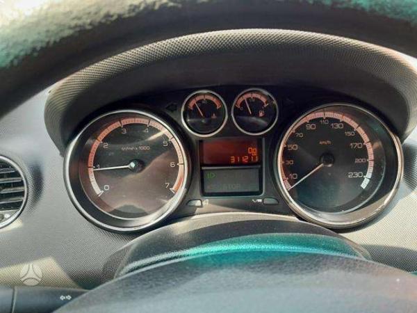 Grey Peugeot 308 2011 in Tallinn, with an engine capacity of 1.60 L and mileage of 311 thousand km for 2500 €, photo 4 on AUTOMOTO.COM.LV
