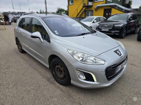 Grey Peugeot 308 2011 in Taurage, with an engine capacity of 1.56 L and mileage of 303 thousand km for 2300 €, photo 7 on AUTOMOTO.COM.LV