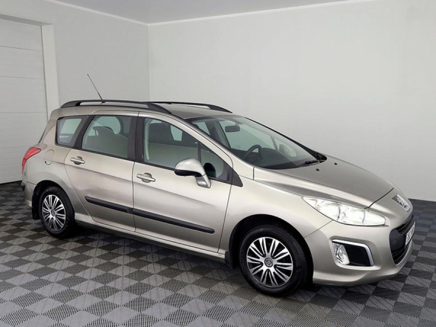 Grey Peugeot 308 2011 in Tallinn, with an engine capacity of 1.60 L and mileage of 212 thousand km for 2299 €, photo 1 on AUTOMOTO.COM.LV