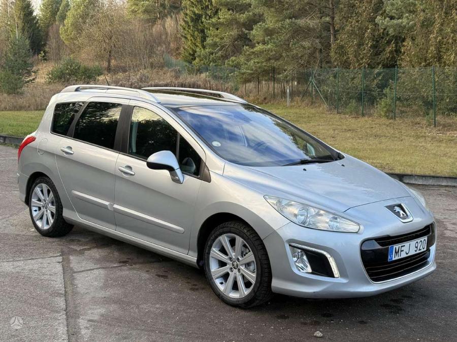 Pelēks Peugeot 308 2012 Šauļi, ar dzinēja tilpumu 1.56 L un nobraukumu 242 tūkst. km par 2450 €, foto 2 vietnē AUTOMOTO.COM.LV