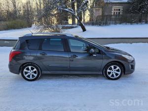 Grey Peugeot 308 2012 in Jekabpils, with an engine capacity of 1.60 L and mileage of 291 thousand km for 2490 €, photo 4 on AUTOMOTO.COM.LV