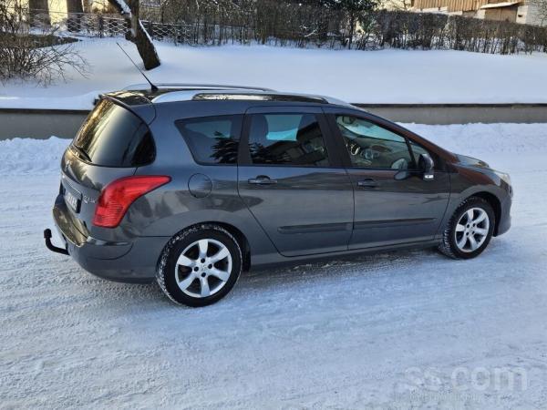 Grey Peugeot 308 2012 in Jekabpils, with an engine capacity of 1.60 L and mileage of 291 thousand km for 2490 €, photo 5 on AUTOMOTO.COM.LV