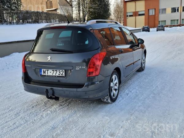 Grey Peugeot 308 2012 in Jekabpils, with an engine capacity of 1.60 L and mileage of 291 thousand km for 2490 €, photo 6 on AUTOMOTO.COM.LV
