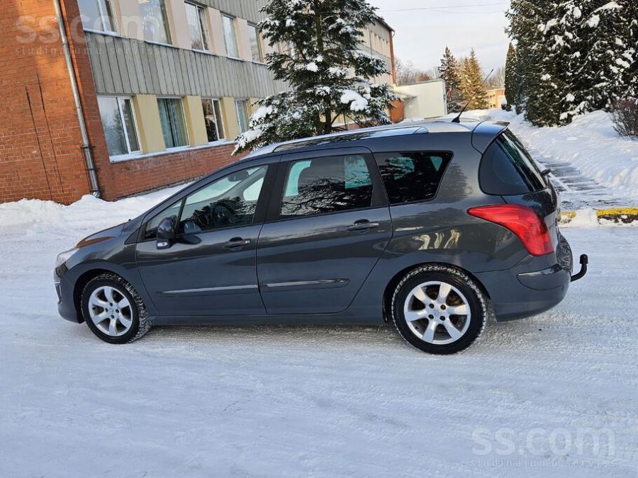 Grey Peugeot 308 2012 in Jekabpils, with an engine capacity of 1.60 L and mileage of 291 thousand km for 2490 €, photo 9 on AUTOMOTO.COM.LV