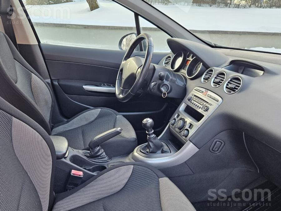 Grey Peugeot 308 2012 in Jekabpils, with an engine capacity of 1.60 L and mileage of 291 thousand km for 2490 €, photo 20 on AUTOMOTO.COM.LV