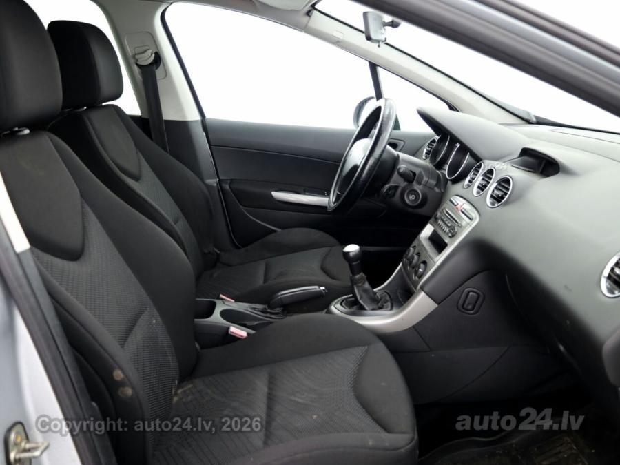 Pelēks Peugeot 308 2012 Tallina, ar dzinēja tilpumu 1.60 L un nobraukumu 248 tūkst. km par 1199 €, foto 6 vietnē AUTOMOTO.COM.LV
