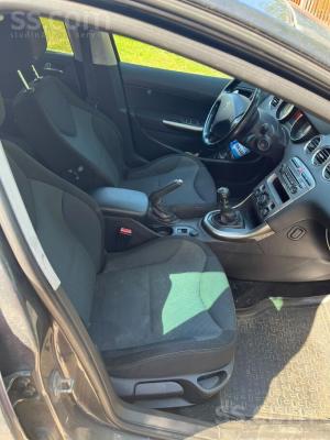 Grey Peugeot 308 2012 in Riga, with an engine capacity of 1.60 L and mileage of 0 thousand km for 1590 €, photo 6 on AUTOMOTO.COM.LV