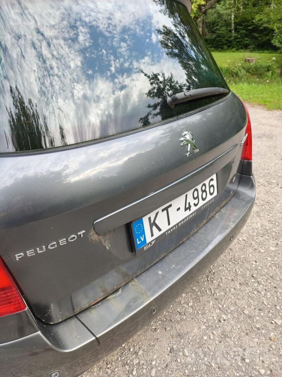 Grey Peugeot 308 2012 in Valmiera, with an engine capacity of 1.60 L and mileage of 421 thousand km for 1350 €, photo 7 on AUTOMOTO.COM.LV