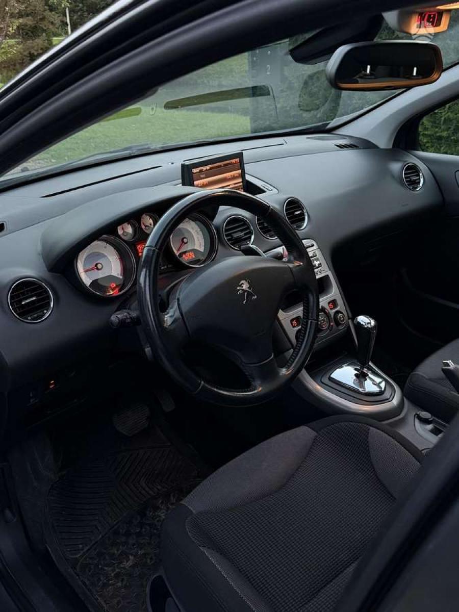 Pelēks Peugeot 308 2012 Tauragė, ar dzinēja tilpumu 1.56 L un nobraukumu 347 tūkst. km par 2780 €, foto 12 vietnē AUTOMOTO.COM.LV