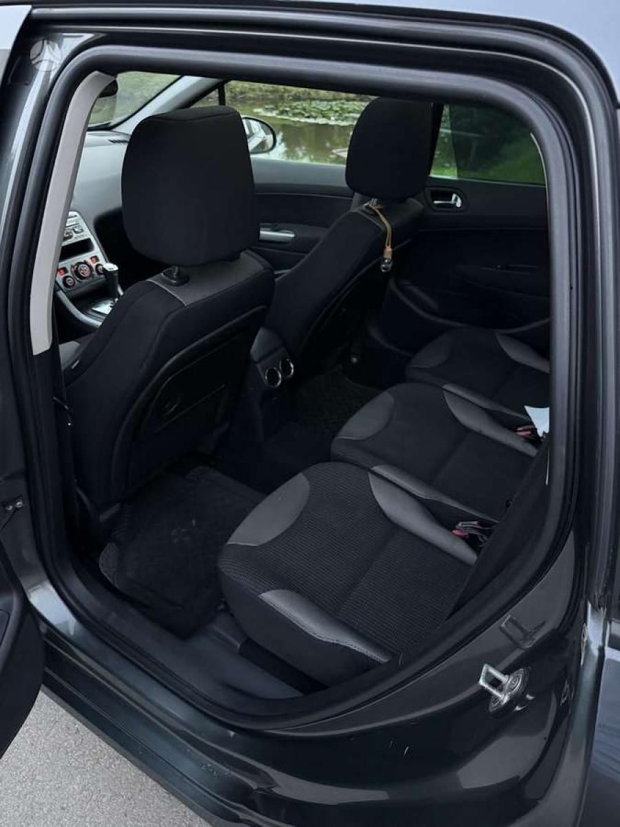 Pelēks Peugeot 308 2012 Tauragė, ar dzinēja tilpumu 1.56 L un nobraukumu 347 tūkst. km par 2780 €, foto 22 vietnē AUTOMOTO.COM.LV