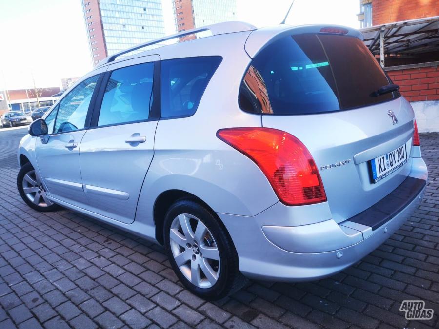 Grey Peugeot 308 2013 in Klaipeda, with an engine capacity of 1.60 L and mileage of 144 thousand km for 3890 €, photo 4 on AUTOMOTO.COM.LV