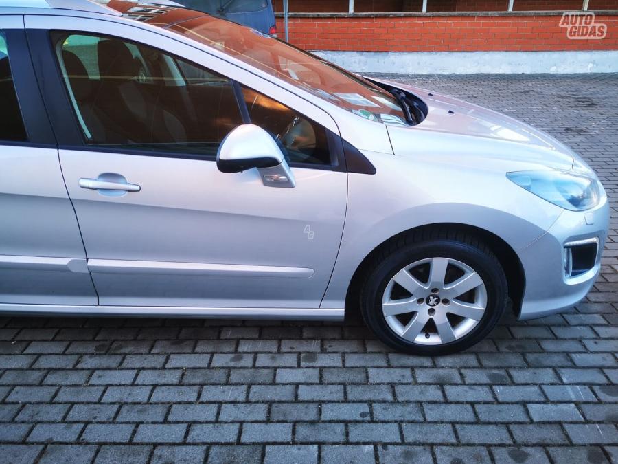 Grey Peugeot 308 2013 in Klaipeda, with an engine capacity of 1.60 L and mileage of 144 thousand km for 3890 €, photo 14 on AUTOMOTO.COM.LV