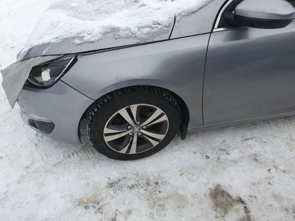 Pelēks Peugeot 308 2014 Kauņa, ar dzinēja tilpumu 1.20 L un nobraukumu 167 tūkst. km par 2500 €, foto 10 vietnē AUTOMOTO.COM.LV