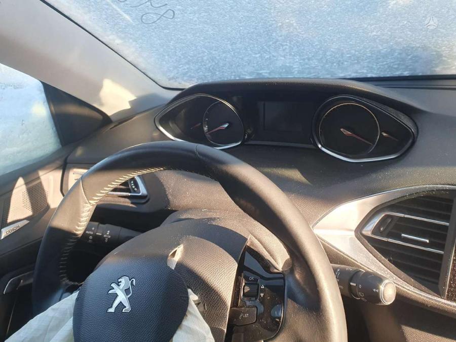 Pelēks Peugeot 308 2014 Kauņa, ar dzinēja tilpumu 1.20 L un nobraukumu 167 tūkst. km par 2500 €, foto 15 vietnē AUTOMOTO.COM.LV