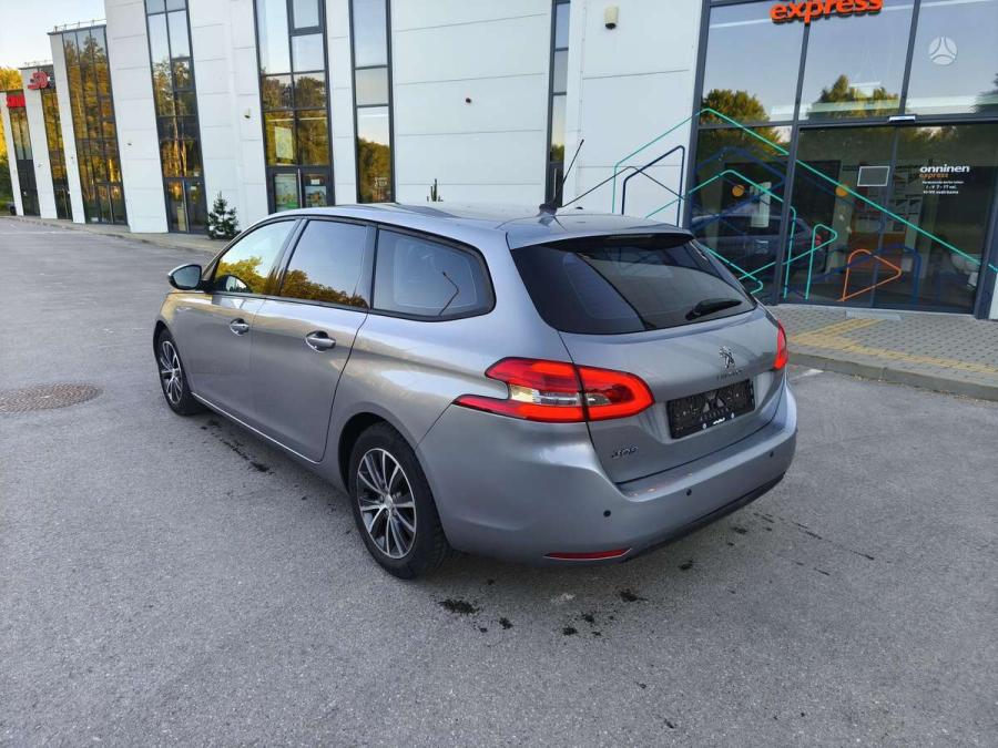 Grey Peugeot 308 2014 in Kaunas, with an engine capacity of 1.20 L and mileage of 249 thousand km for 4450 €, photo 4 on AUTOMOTO.COM.LV