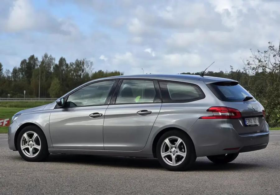 Pelēks Peugeot 308 2014 Grobiņa, ar dzinēja tilpumu 1.60 L un nobraukumu 134 tūkst. km par 5800 €, foto 11 vietnē AUTOMOTO.COM.LV