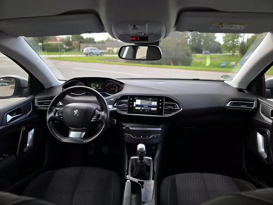 Pelēks Peugeot 308 2014 Grobiņa, ar dzinēja tilpumu 1.60 L un nobraukumu 134 tūkst. km par 5800 €, foto 17 vietnē AUTOMOTO.COM.LV