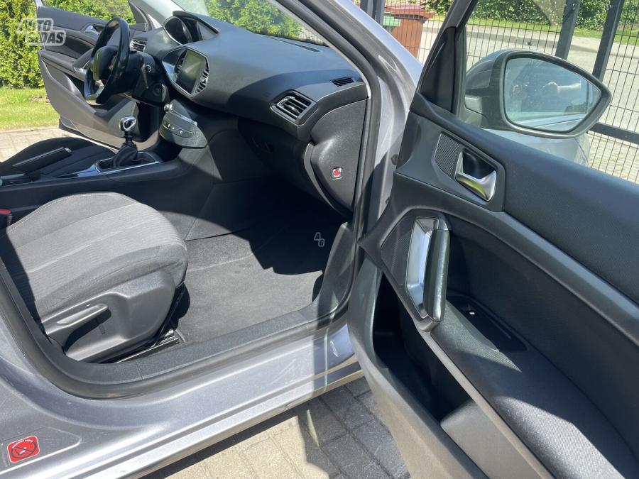 Pelēks Peugeot 308 2014 Kauņa, ar dzinēja tilpumu 1.60 L un nobraukumu 334 tūkst. km par 4250 €, foto 16 vietnē AUTOMOTO.COM.LV