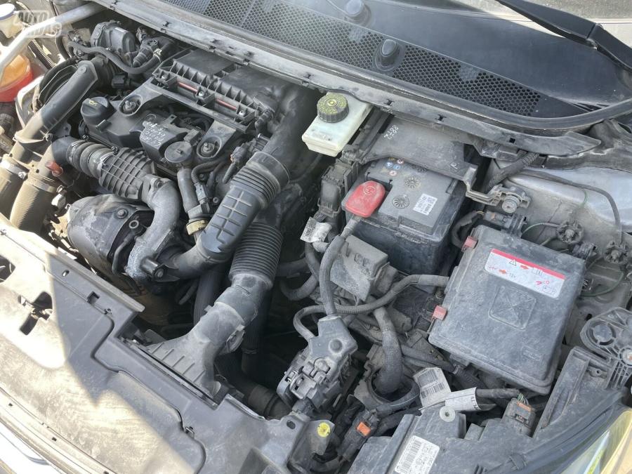 Pelēks Peugeot 308 2014 Kauņa, ar dzinēja tilpumu 1.60 L un nobraukumu 334 tūkst. km par 4250 €, foto 18 vietnē AUTOMOTO.COM.LV