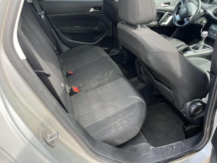 Pelēks Peugeot 308 2014 Tauragė, ar dzinēja tilpumu 1.60 L un nobraukumu 250 tūkst. km par 2600 €, foto 20 vietnē AUTOMOTO.COM.LV