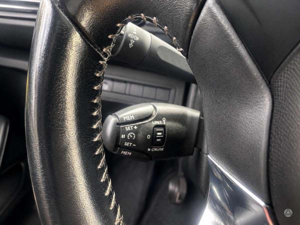 Grey Peugeot 308 2014 in Siauliai, with an engine capacity of 1.56 L and mileage of 275 thousand km for 3500 €, photo 3 on AUTOMOTO.COM.LV