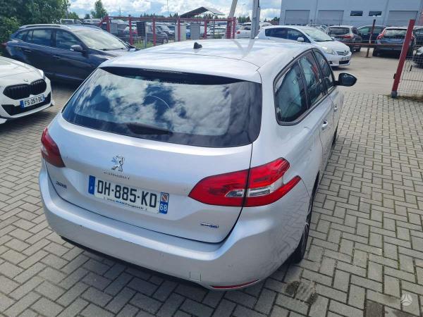 Grey Peugeot 308 2014 in Taurage, with an engine capacity of 1.60 L and mileage of 236 thousand km for 3450 €, photo 5 on AUTOMOTO.COM.LV