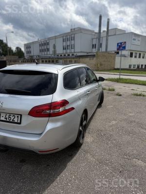 Grey Peugeot 308 2014 in Riga, with an engine capacity of 1.60 L and mileage of 273 thousand km for 3750 €, photo 6 on AUTOMOTO.COM.LV
