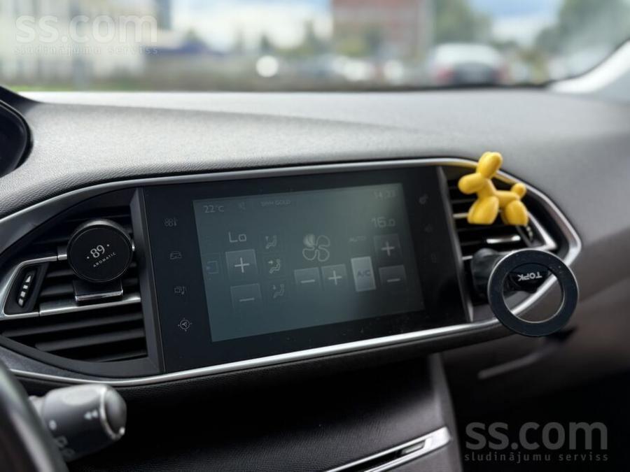 Grey Peugeot 308 2014 in Riga, with an engine capacity of 1.60 L and mileage of 273 thousand km for 3750 €, photo 8 on AUTOMOTO.COM.LV