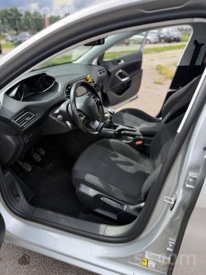 Grey Peugeot 308 2014 in Riga, with an engine capacity of 1.60 L and mileage of 273 thousand km for 3750 €, photo 9 on AUTOMOTO.COM.LV
