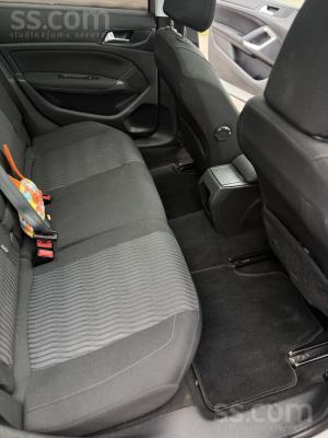 Grey Peugeot 308 2014 in Riga, with an engine capacity of 1.60 L and mileage of 273 thousand km for 3750 €, photo 11 on AUTOMOTO.COM.LV