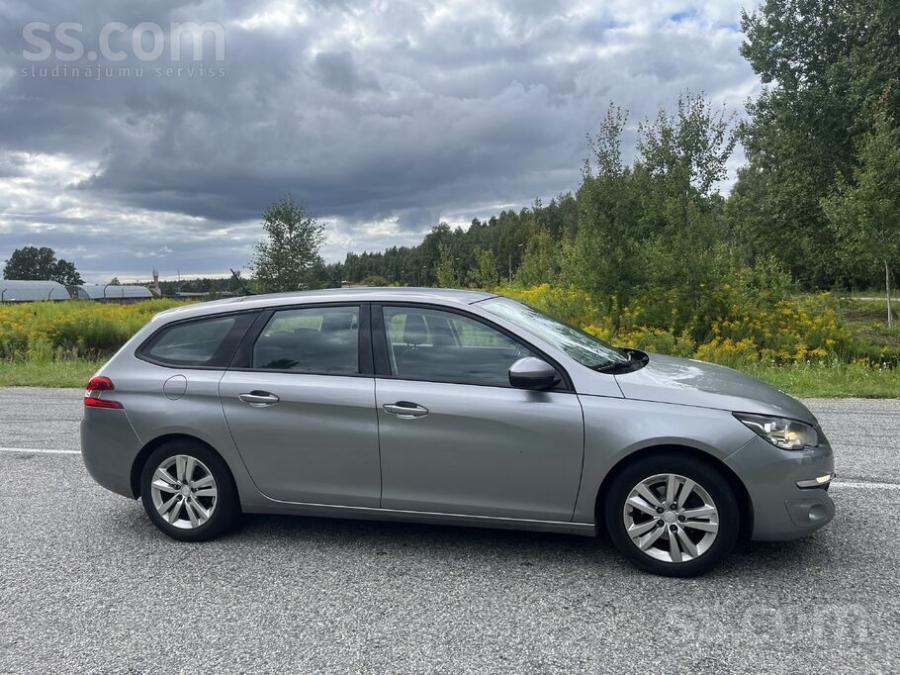 Pelēks Peugeot 308 2014 Rīga, ar dzinēja tilpumu 1.20 L un nobraukumu 161 tūkst. km par 4400 €, foto 6 vietnē AUTOMOTO.COM.LV