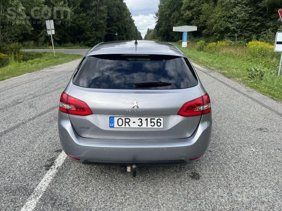 Pelēks Peugeot 308 2014 Rīga, ar dzinēja tilpumu 1.20 L un nobraukumu 161 tūkst. km par 4400 €, foto 9 vietnē AUTOMOTO.COM.LV