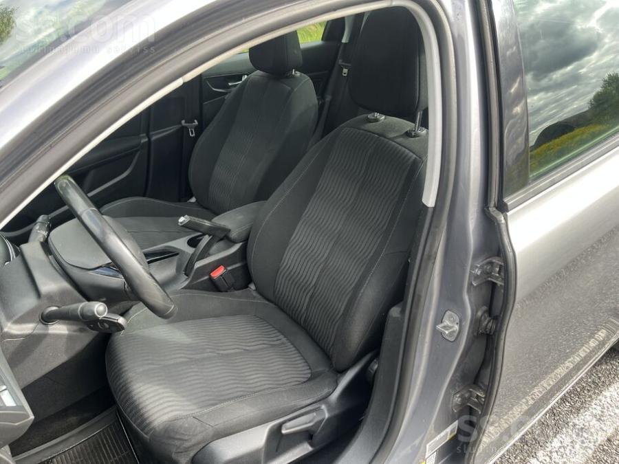 Pelēks Peugeot 308 2014 Rīga, ar dzinēja tilpumu 1.20 L un nobraukumu 161 tūkst. km par 4400 €, foto 13 vietnē AUTOMOTO.COM.LV